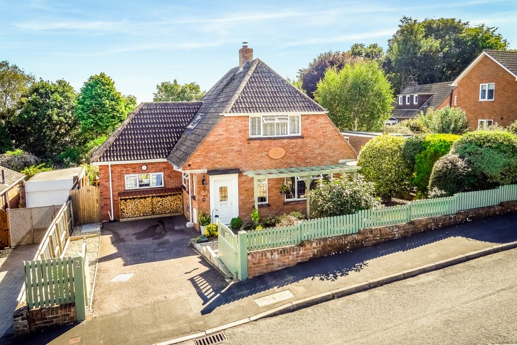 Vision Hill Road – South Oak Estate Agency Services